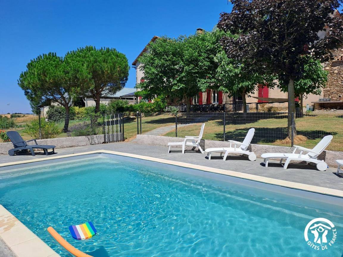 260 M² Gîte ∙ 10 Chambres ∙ 14 Personnes - Tarn
