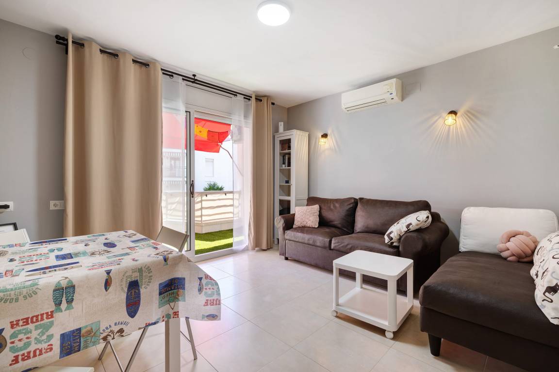 40 M² Apartamento ∙ 1 Habitación ∙ 4 Huéspedes - Tarragona, España