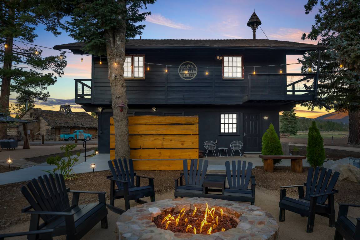 112 M² Hotel ∙ 2 Bedrooms ∙ 8 Guests - Big Bear, CA