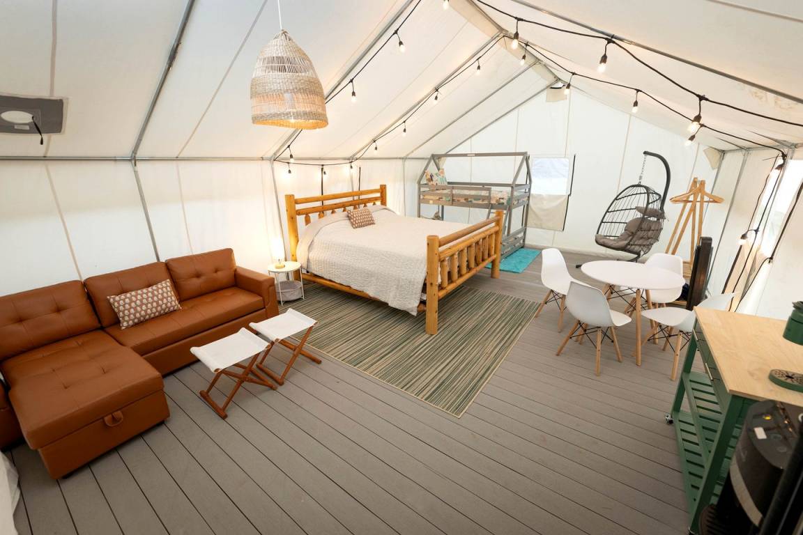 Camping ∙ 1 Bedroom ∙ 6 Guests - ミシガン州