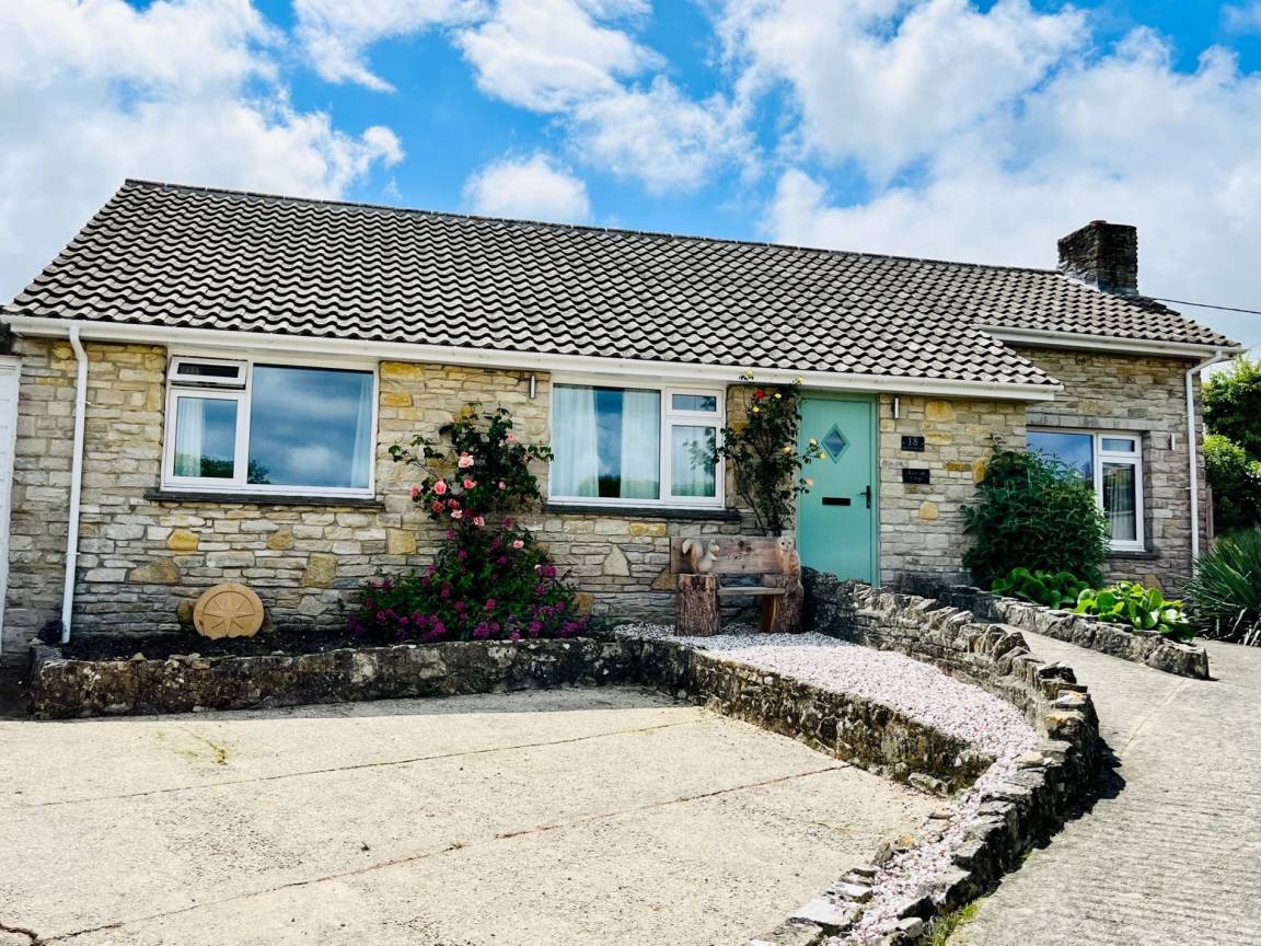 Cottage ∙ 3 Bedrooms ∙ 5 Guests - Swanage