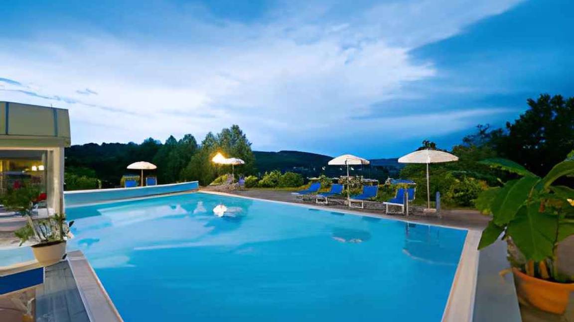 56 M² Ferienwohnung ∙ 1 Schlafzimmer ∙ 2 Gäste - Bad Waltersdorf