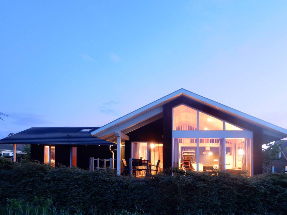 60 M² Ferienhaus ∙ 2 Schlafzimmer ∙ 6 Gäste - Zierow