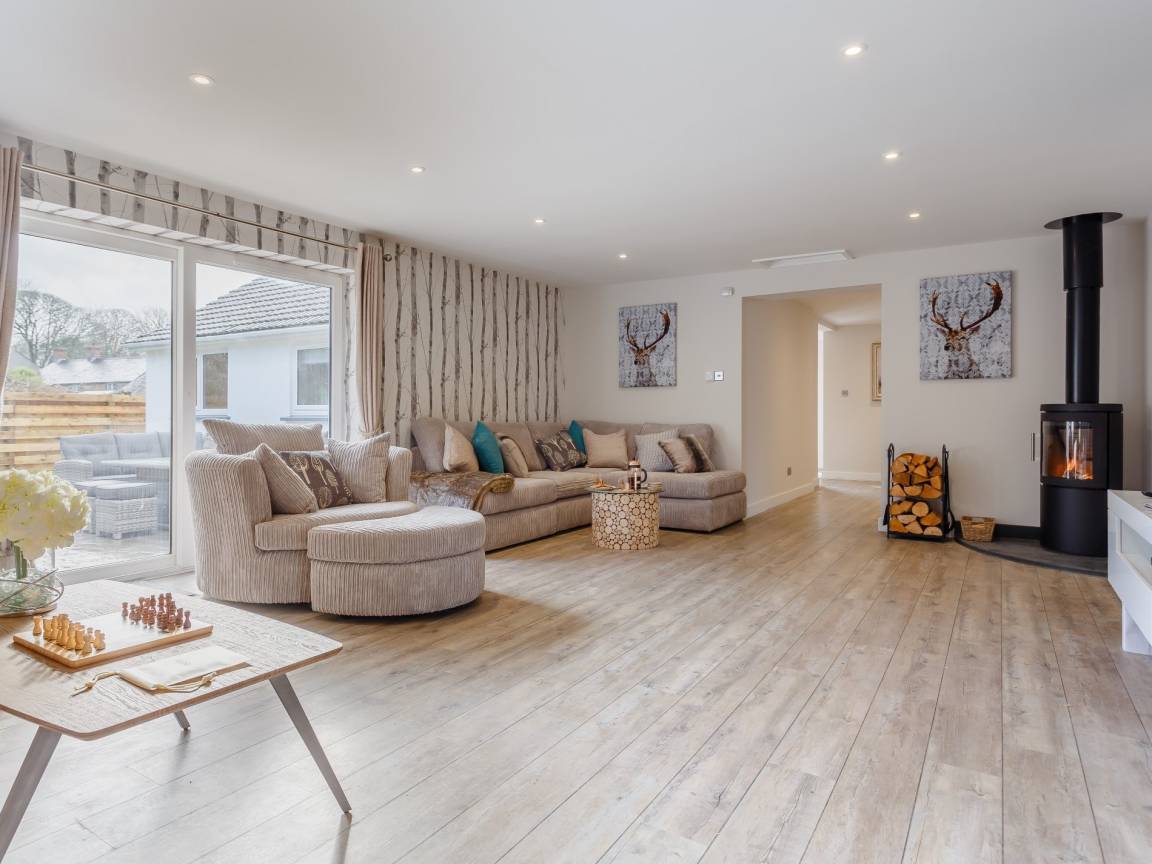 Cottage ∙ 6 Bedrooms ∙ 12 Guests - Praa Sands