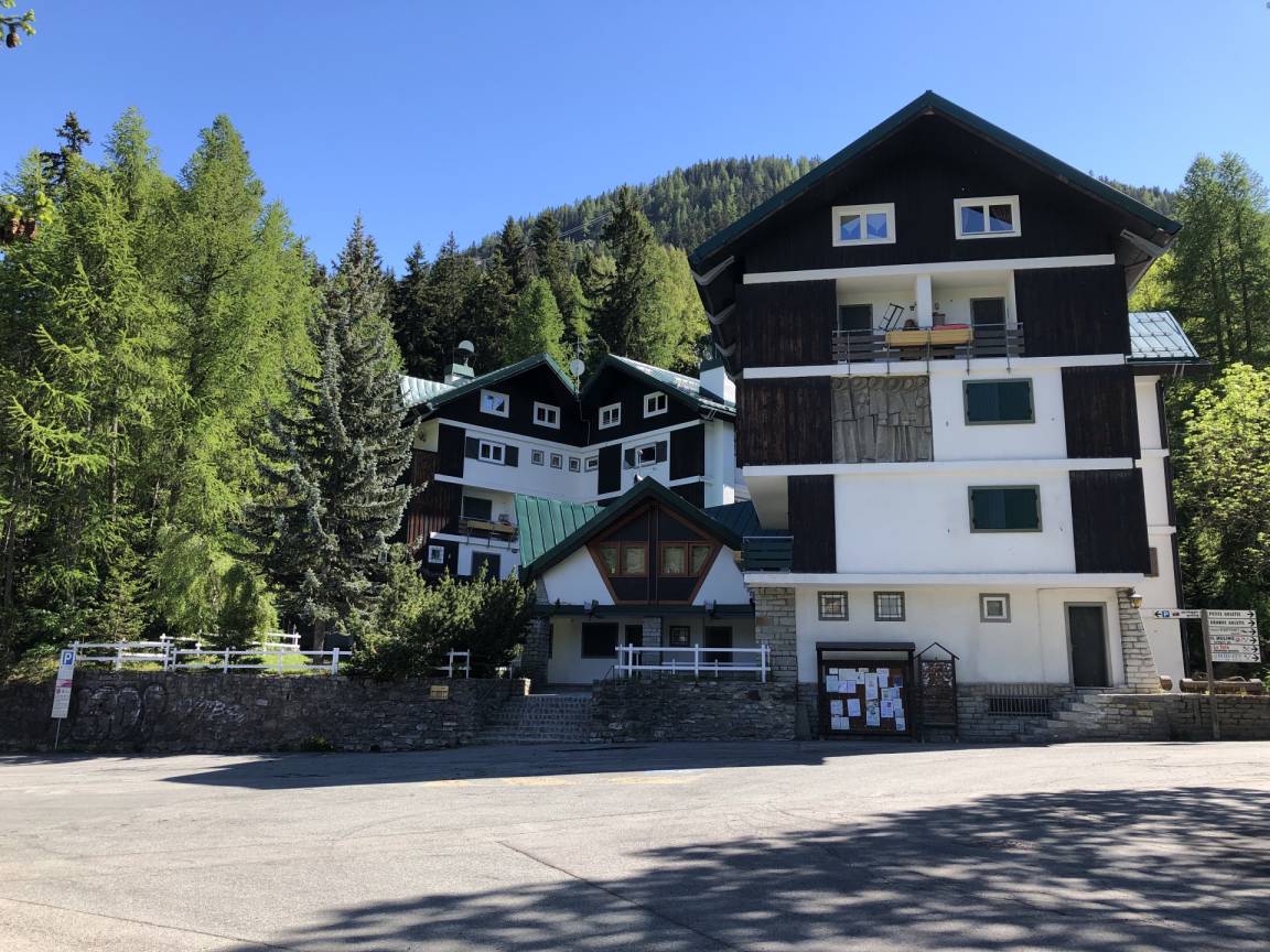 85 M² Ferienwohnung ∙ 2 Schlafzimmer ∙ 4 Gäste - La Thuile