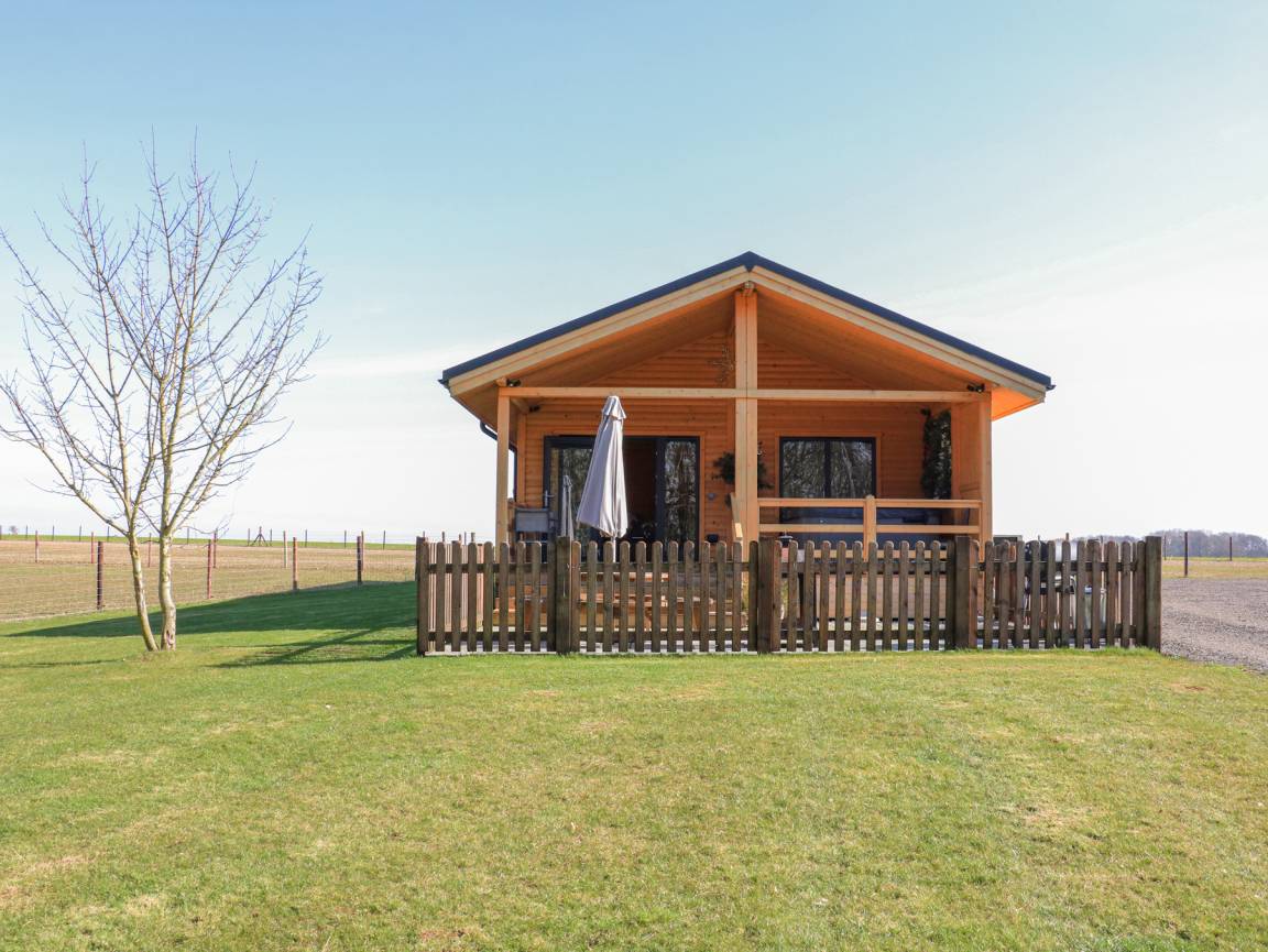 Cottage ∙ 2 Bedrooms ∙ 6 Guests - Nottinghamshire