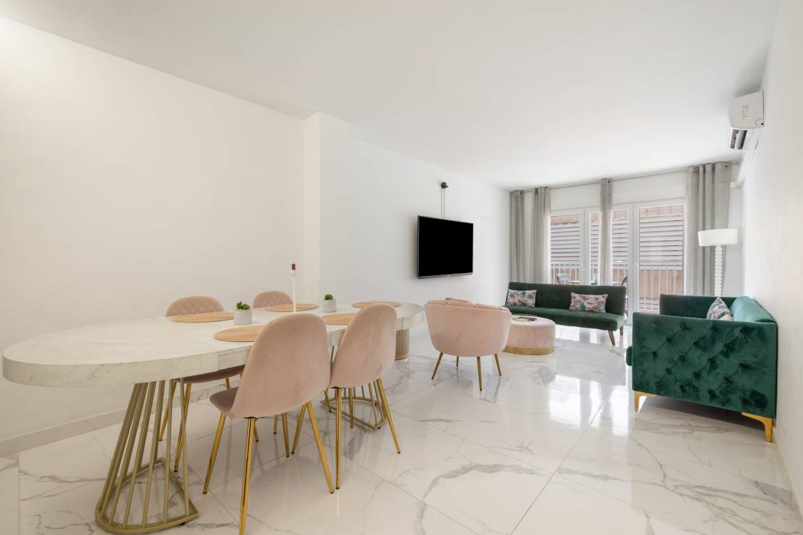 100 M² Apartamento ∙ 3 Habitaciones ∙ 6 Huéspedes - Calafell
