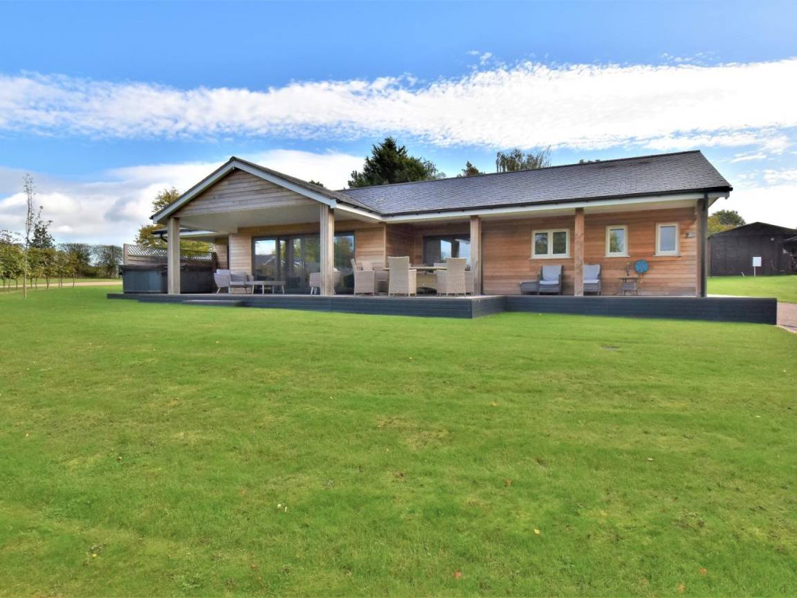 Cottage ∙ 4 Bedrooms ∙ 8 Guests - Oswestry