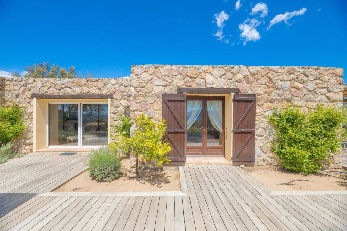 100 M² Villa ∙ 3 Bedrooms ∙ 6 Guests - Porto-Vecchio