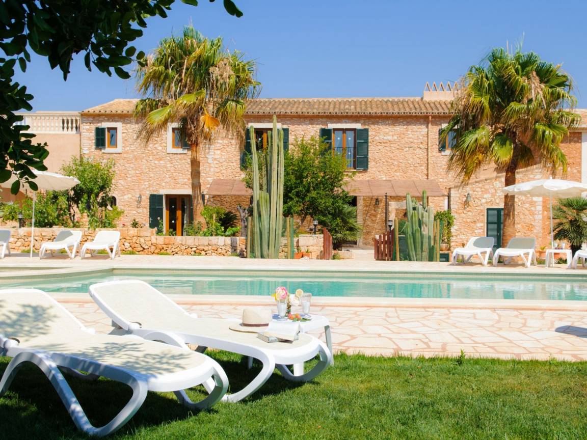 380 M² Talo ∙ 6 Makuuhuonetta ∙ 11 Vierasta - Cala d'Or