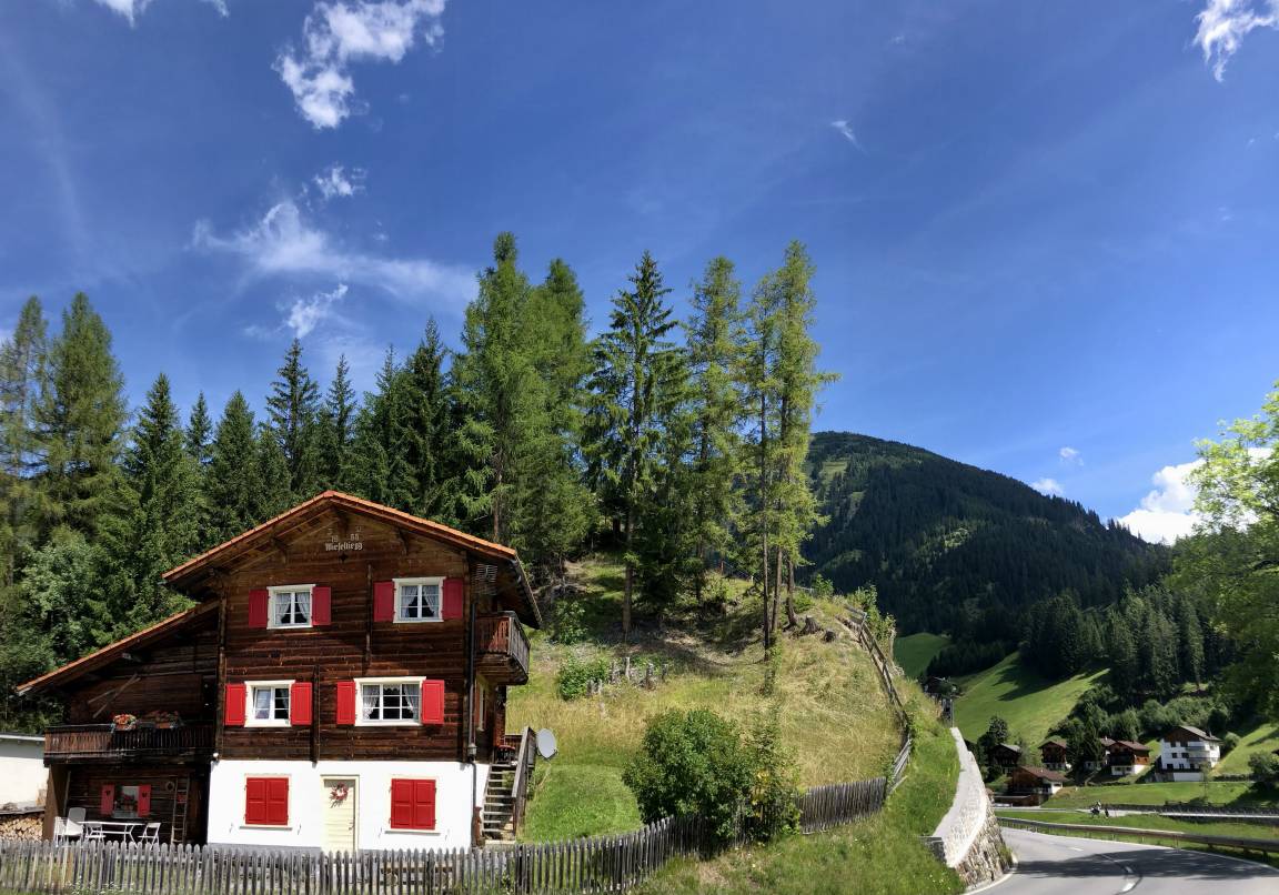 100 M² Ferienhaus ∙ 3 Schlafzimmer ∙ 6 Gäste - Alvaneu