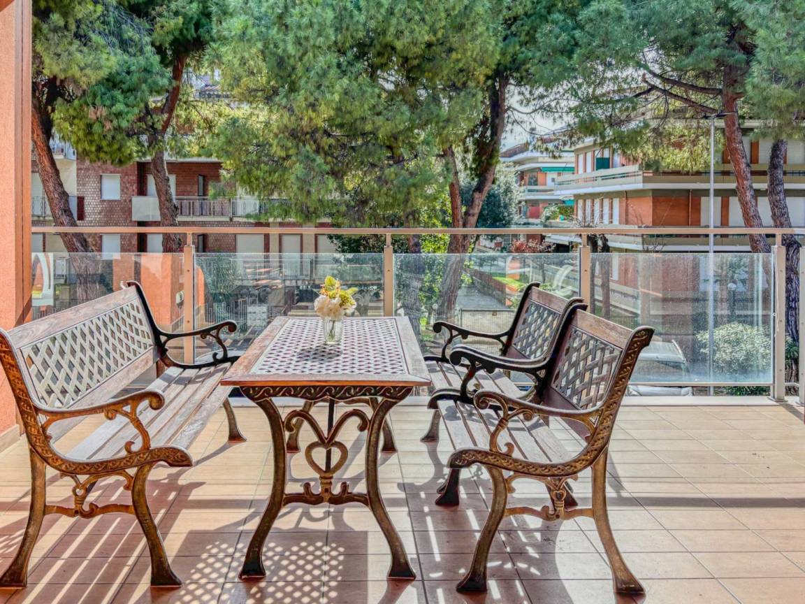 Appartamento Vacanza ∙ 2 Camere Da Letto ∙ 6 Ospiti - Pineto