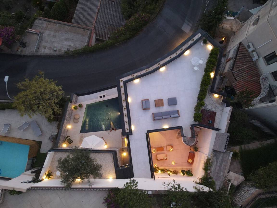 300 M² Huis ∙ 1 Slaapkamer ∙ 2 Gasten - Taormina