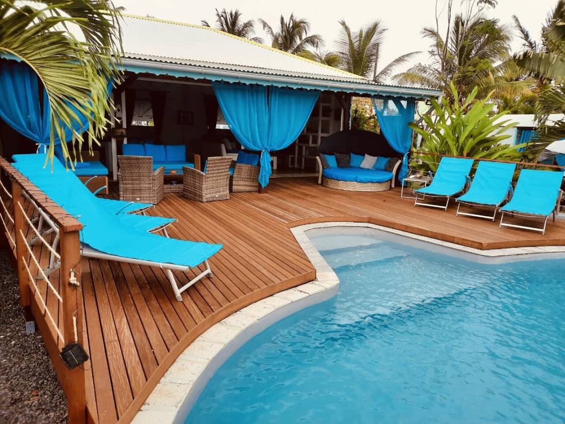 170 M² Villa ∙ 5 Bedrooms ∙ 12 Guests - Guadeloupe