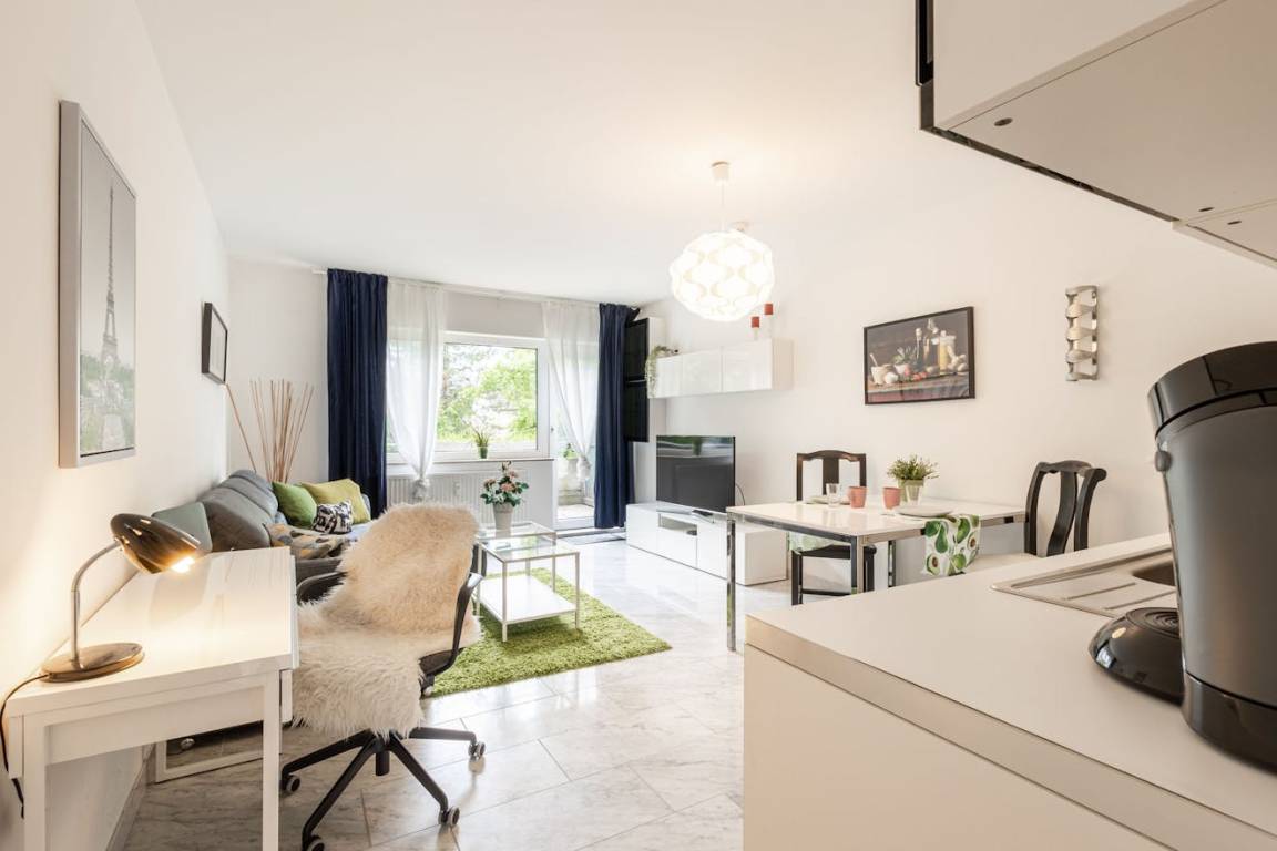 75 M² Apartment ∙ 2 Bedrooms ∙ 2 Guests - Essen