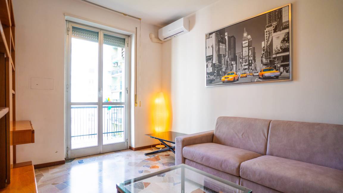 72 M² Apartment ∙ 2 Bedrooms ∙ 6 Guests - Milan