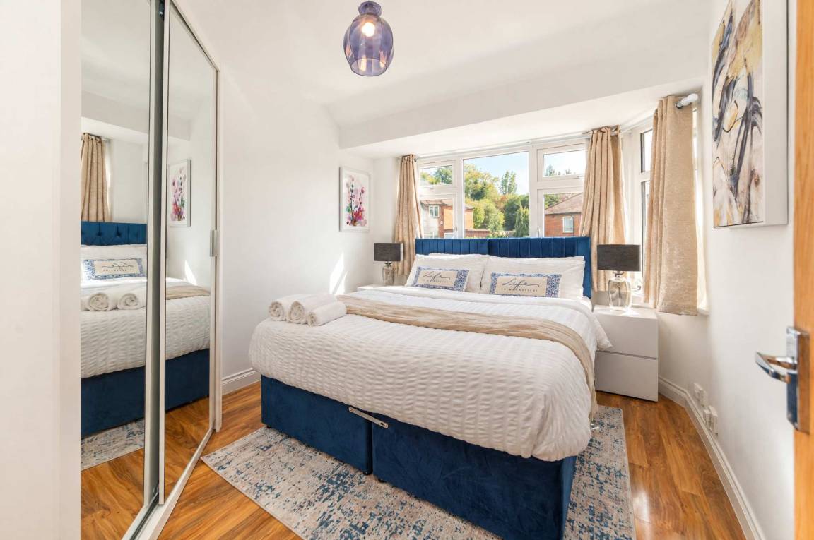 Appartement ∙ 4 Chambres ∙ 8 Personnes - Reading