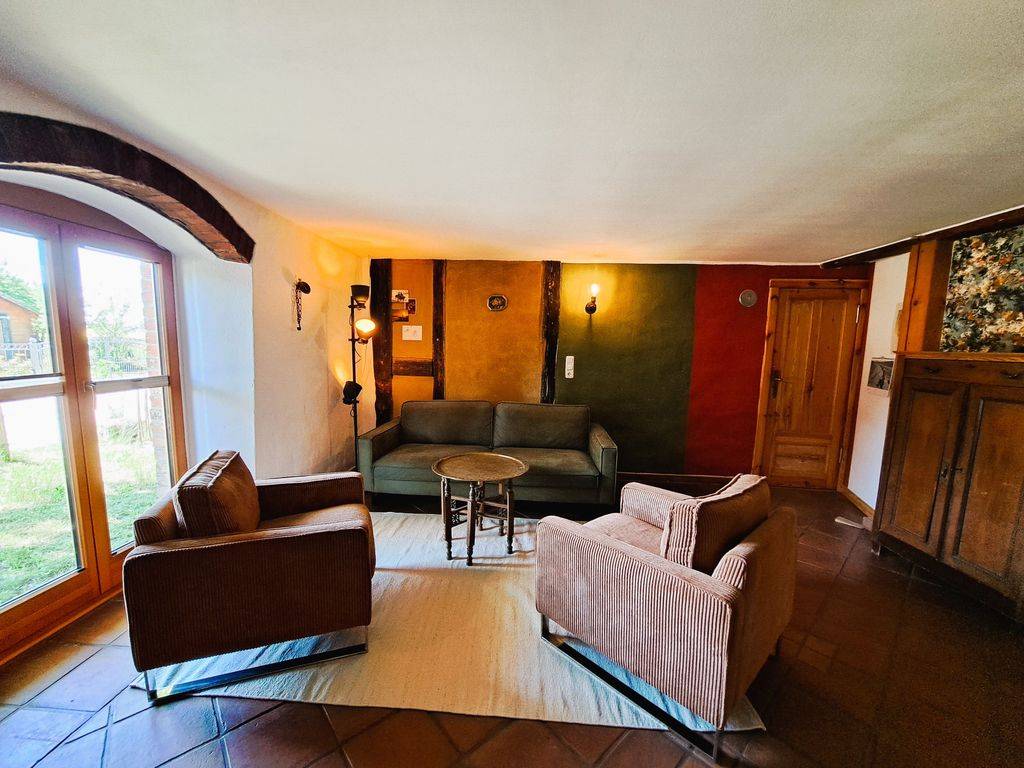 90 M² Ferienwohnung ∙ 1 Schlafzimmer ∙ 4 Gäste - Mecklenburgische Seenplatte