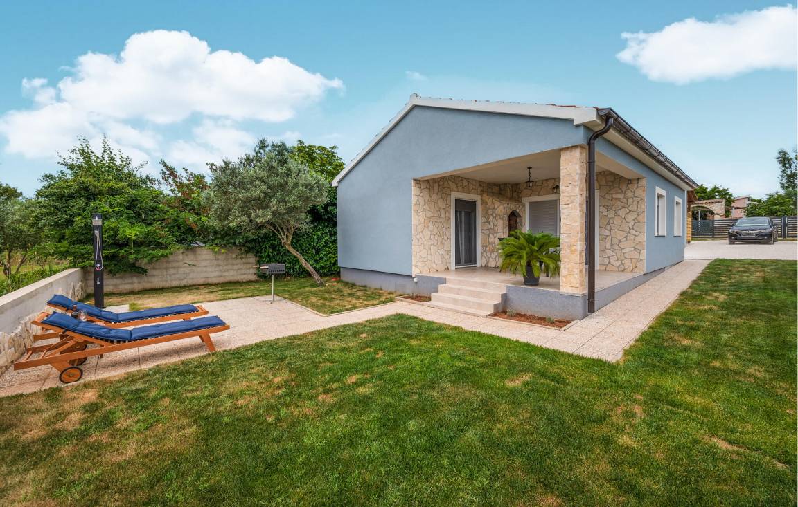 65 M² Ferienhaus ∙ 2 Schlafzimmer ∙ 4 Gäste - Peroj