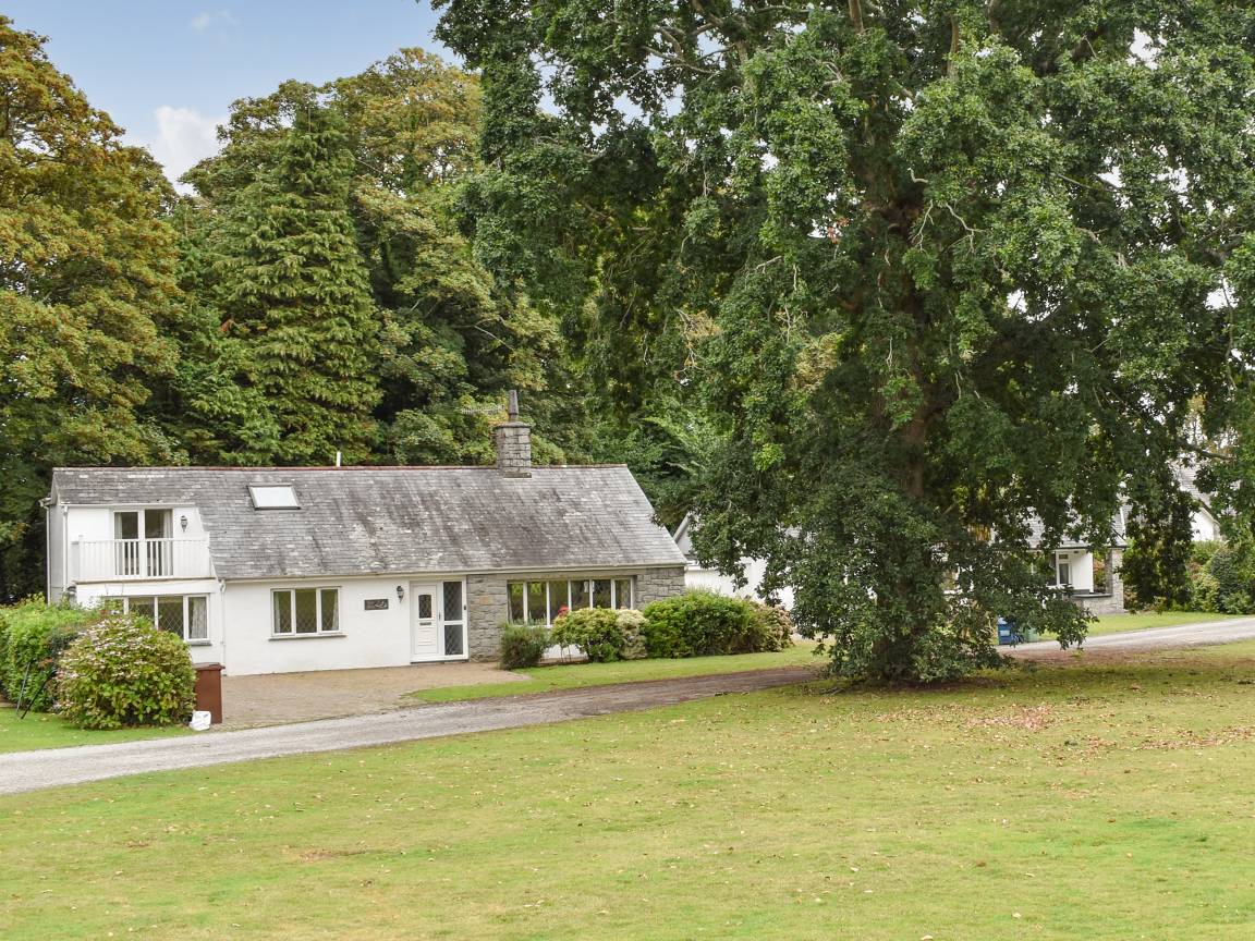 Cottage ∙ 4 Bedrooms ∙ 7 Guests - Pwllheli
