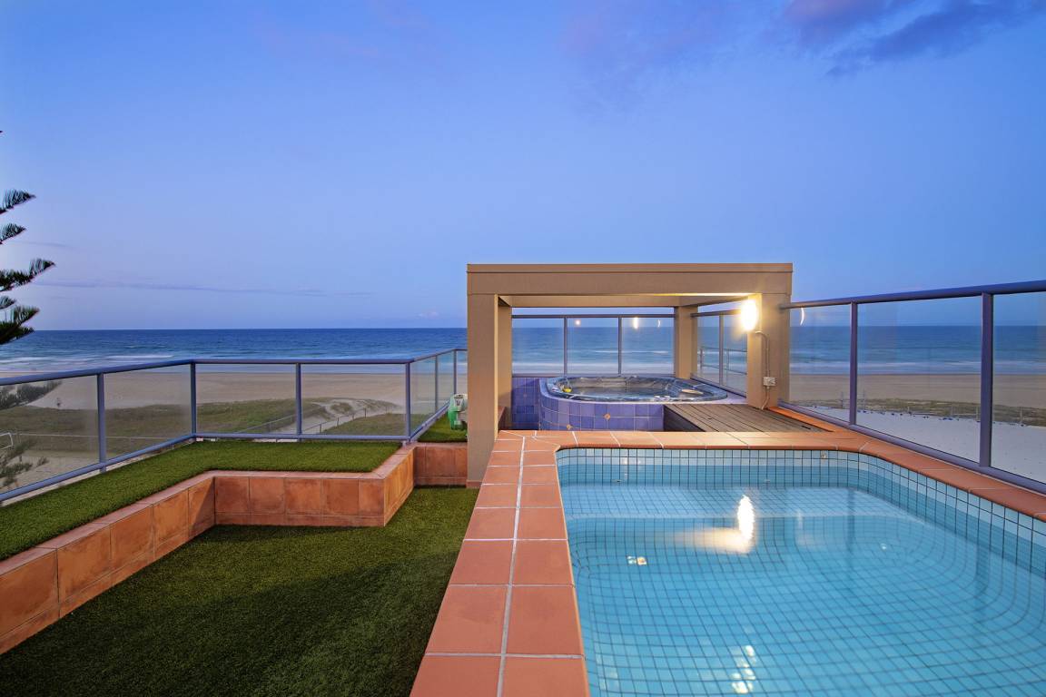 273 M² House ∙ 4 Bedrooms ∙ 8 Guests - Gold Coast