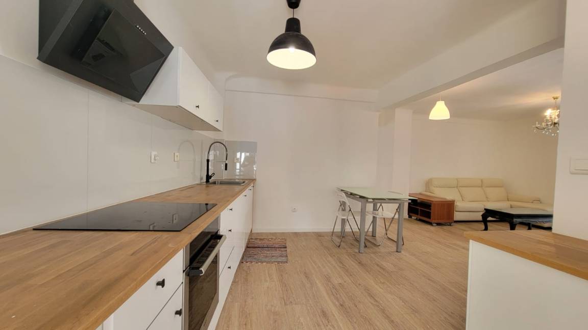 70 M² Appartement ∙ 2 Chambres ∙ 4 Personnes - ibis Nice Centre Gare