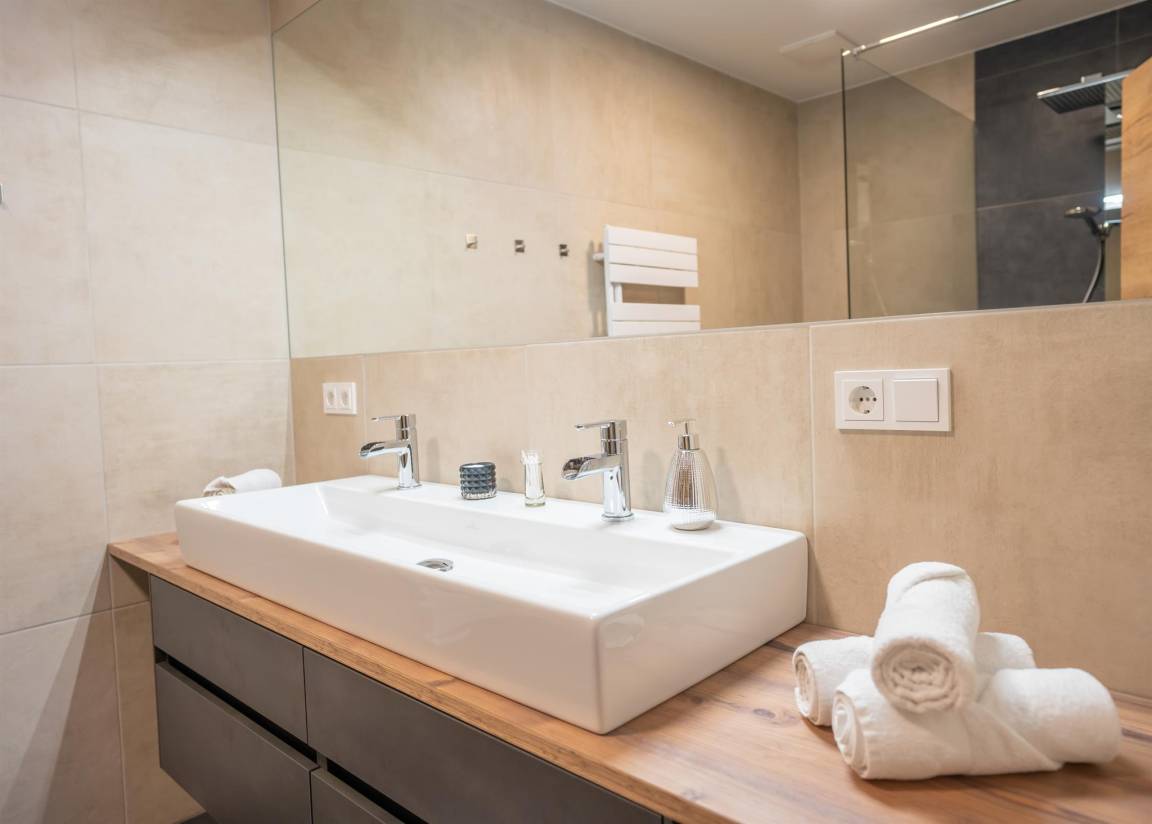 105 M² Ferienwohnung ∙ 3 Schlafzimmer ∙ 6 Gäste - Katschberghöhe