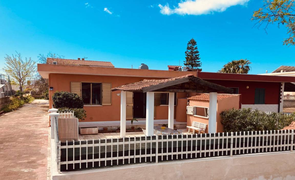 Villa ∙ 2 Schlafzimmer ∙ 2 Gäste - Ispica