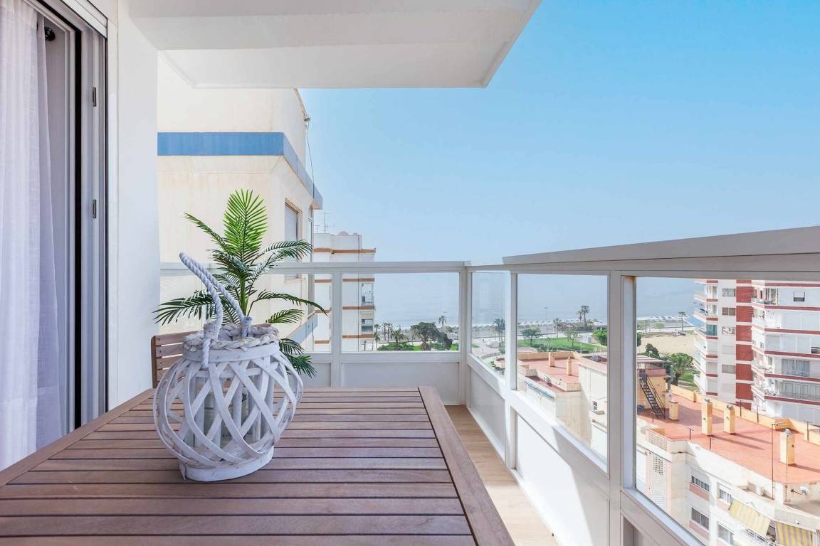 60 M² Apartamento ∙ 2 Habitaciones ∙ 4 Huéspedes - Torre del Mar