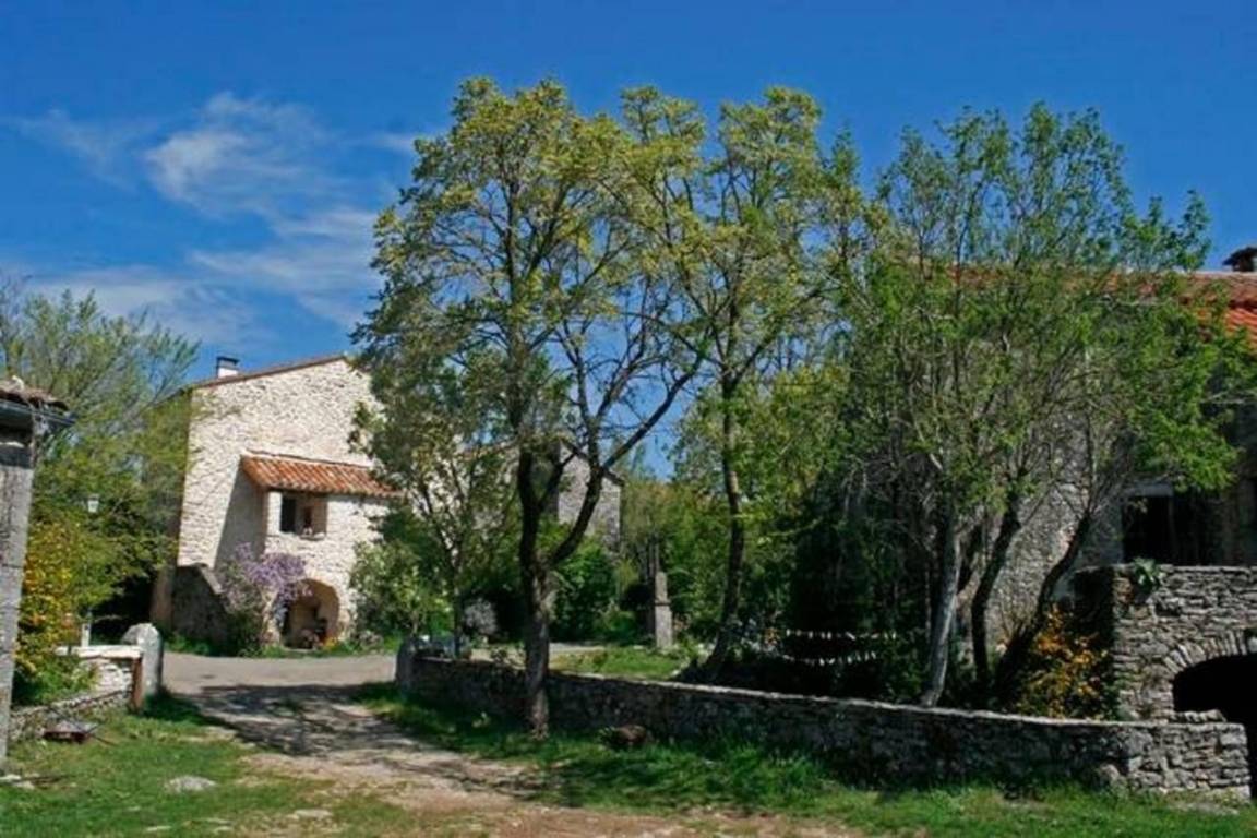60 M² Maison De Vacances ∙ 2 Chambres ∙ 7 Personnes - La Couvertoirade
