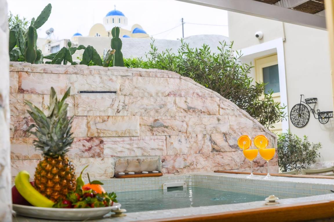 100 M² Villa ∙ 2 Schlafzimmer ∙ 6 Gäste - Santorini