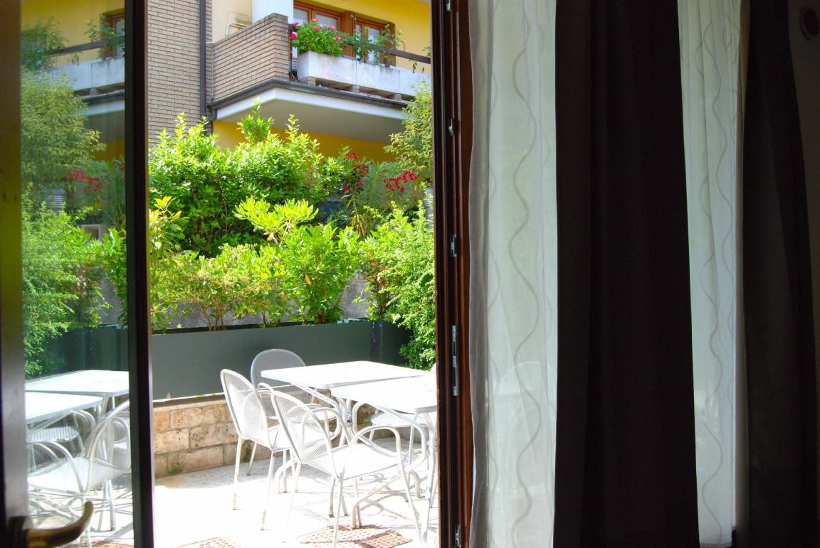 80 M² Appartamento ∙ 2 Camere Da Letto ∙ 7 Ospiti - Desenzano del Garda