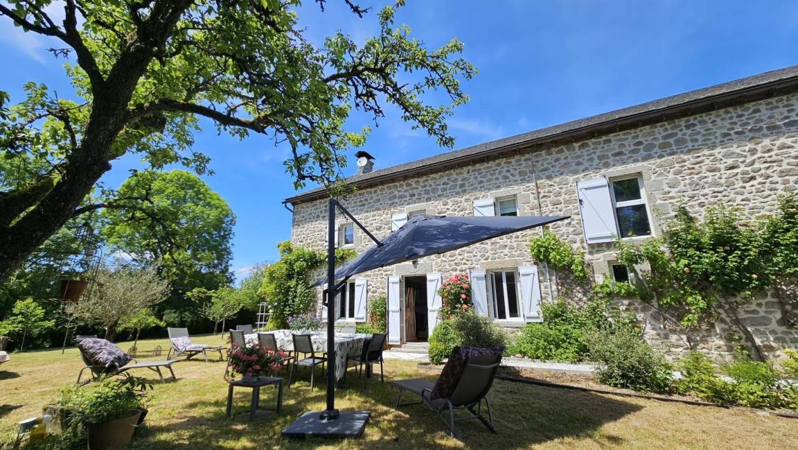 Gîte ∙ 4 Slaapkamers ∙ 8 Gasten - Bort-les-Orgues