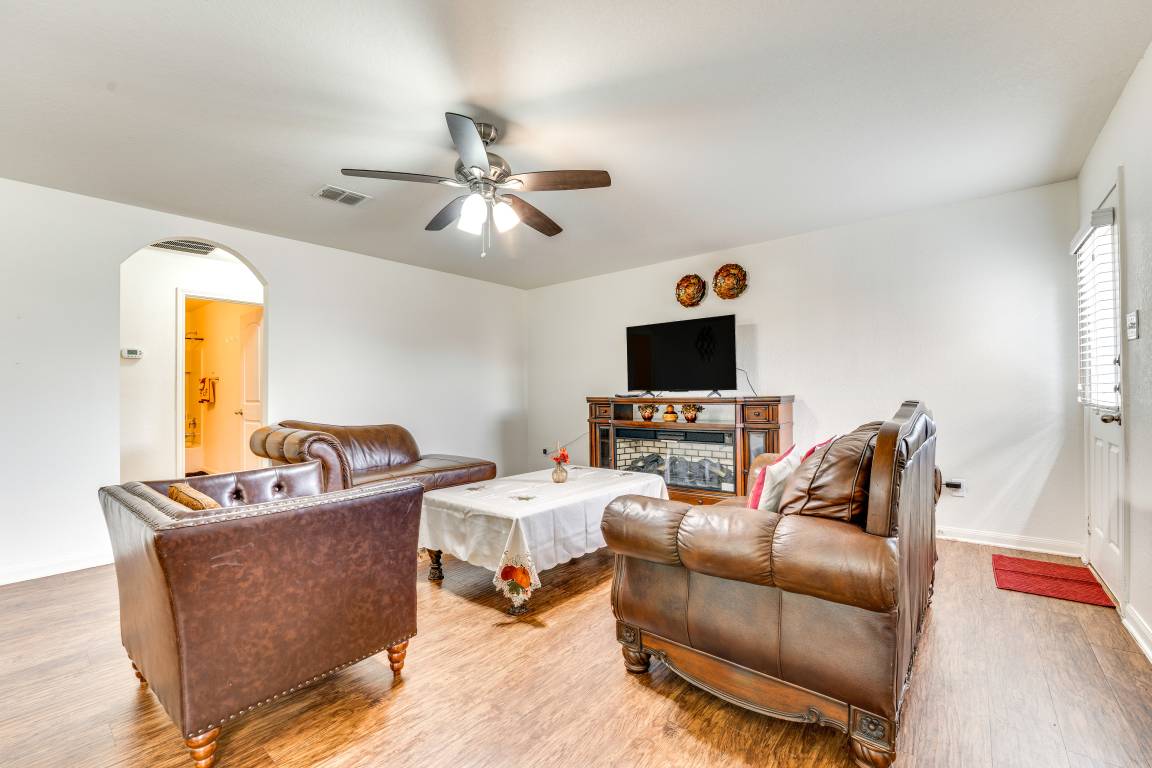 166 M² House ∙ 4 Bedrooms ∙ 8 Guests - Briggs Ranch – San Antonio