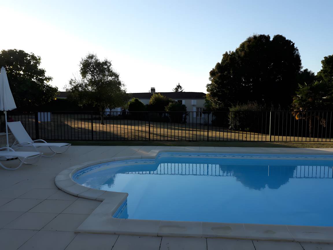 80 M² Chambre D'hôtes ∙ 3 Chambres ∙ 6 Personnes - Charente-Maritime