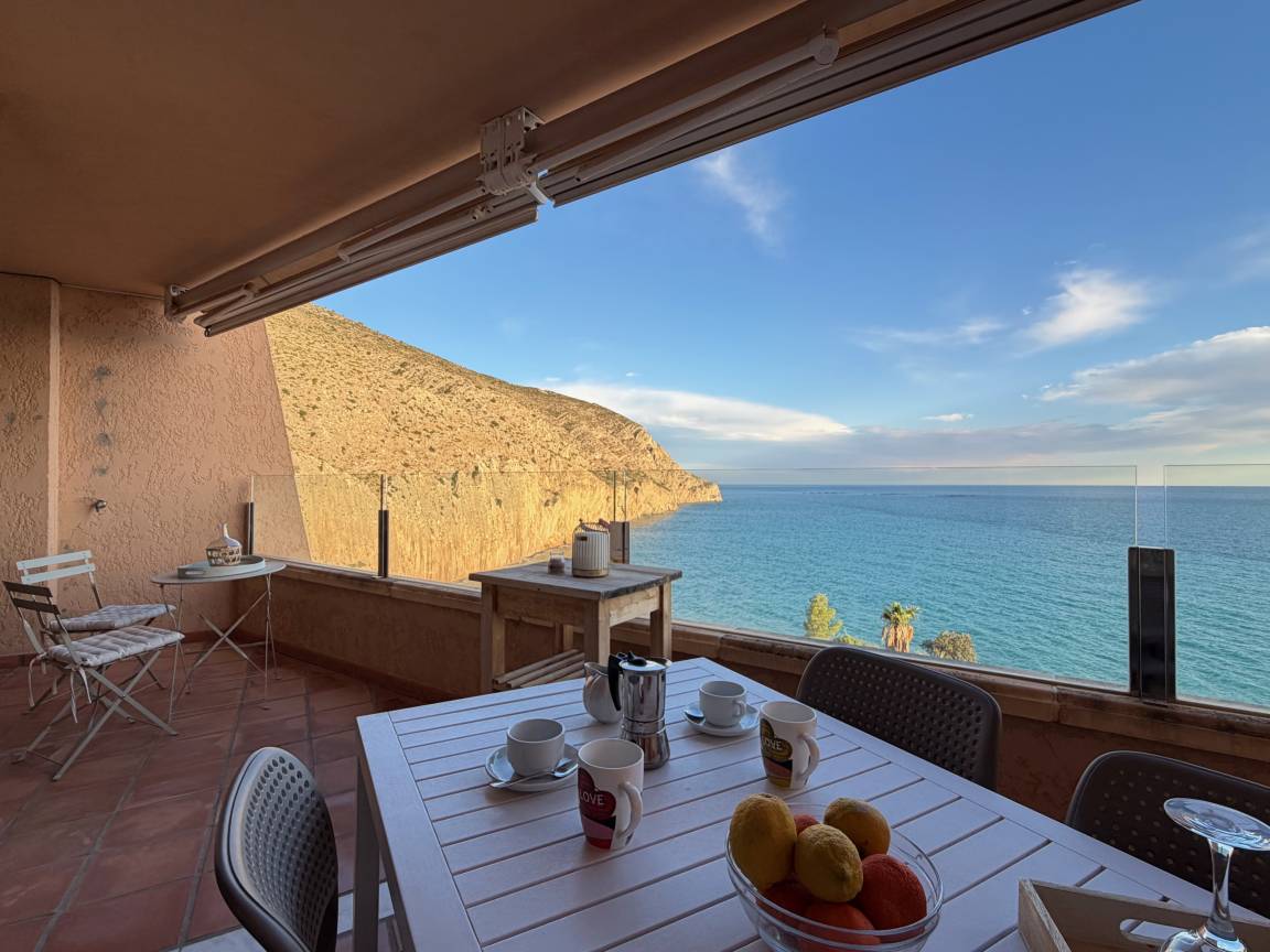 110 M² Apartamento ∙ 2 Habitaciones ∙ 4 Huéspedes - Altea