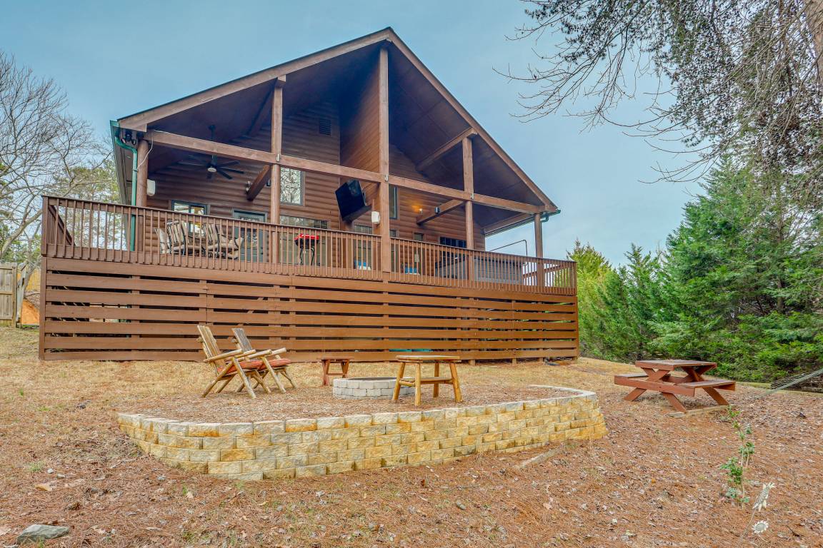 167 M² House ∙ 3 Bedrooms ∙ 9 Guests - Buford, GA