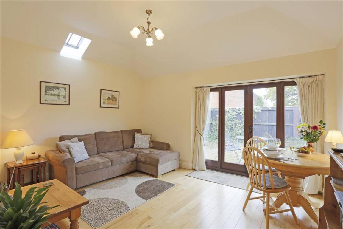 Cottage ∙ 1 Bedroom ∙ 2 Guests - Beccles