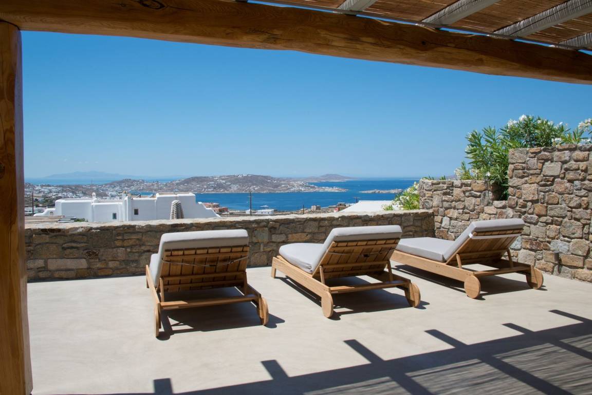 Villa ∙ 4 Bedrooms ∙ 8 Guests - Mykonos Region