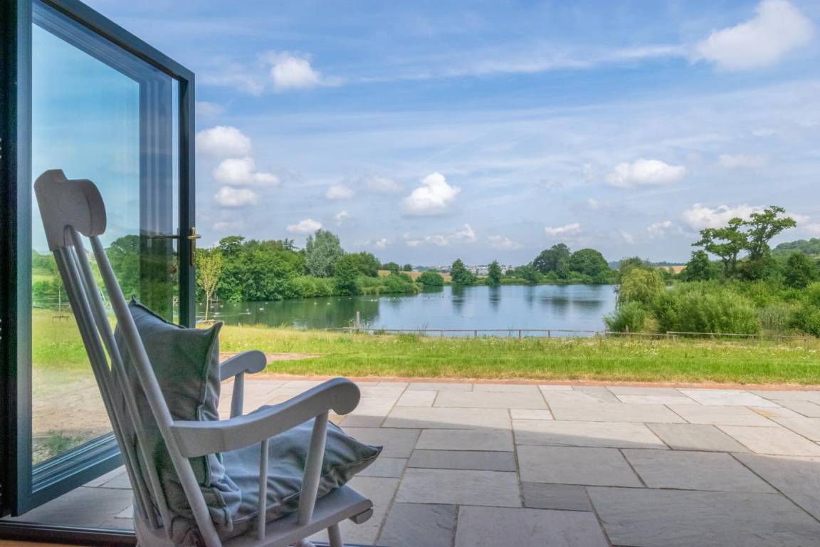 Lodge ∙ 3 Bedrooms ∙ 5 Guests - Newport