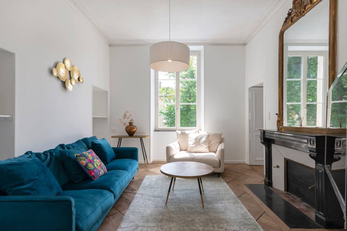 83 M² Ferienwohnung ∙ 2 Schlafzimmer ∙ 4 Gäste - Nancy