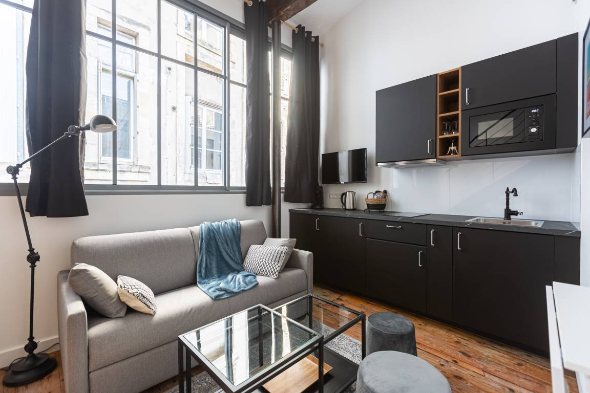 28 M² Appartement ∙ 2 Personnes - Place Paul Doumer
