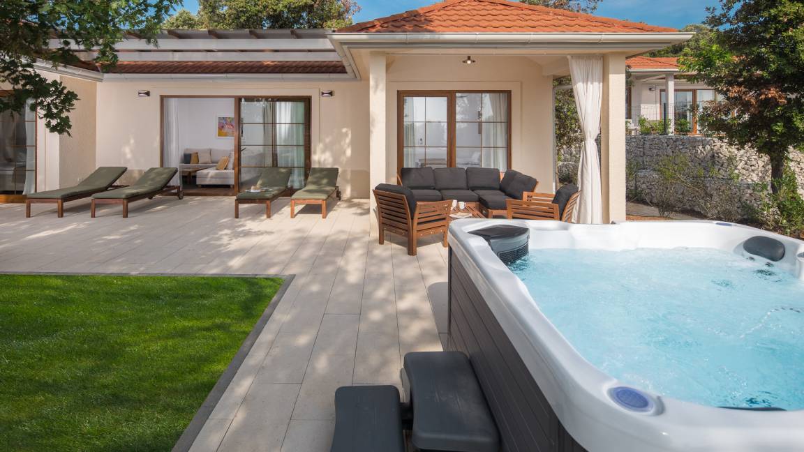 67 M² Villa ∙ 2 Bedrooms ∙ 5 Guests - Rovinj