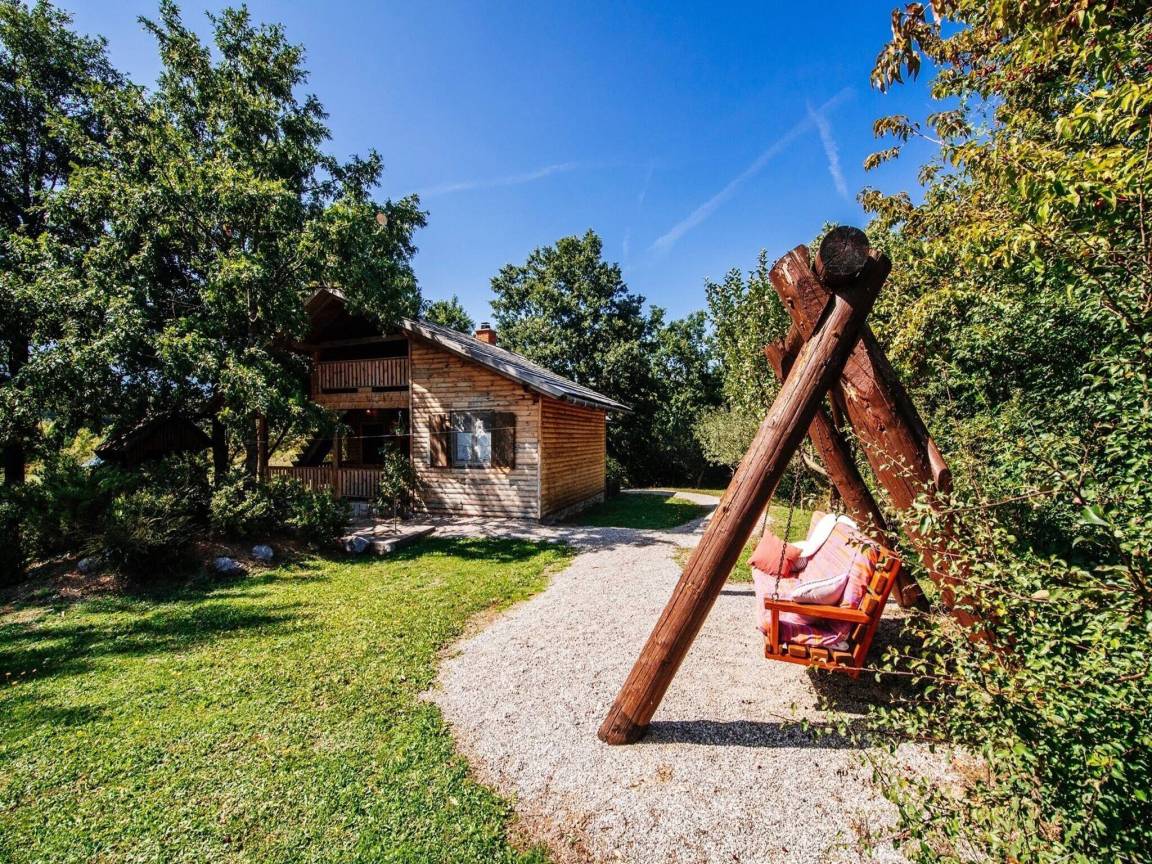 84 M² Chalet ∙ 2 Bedrooms ∙ 6 Guests - Croatia