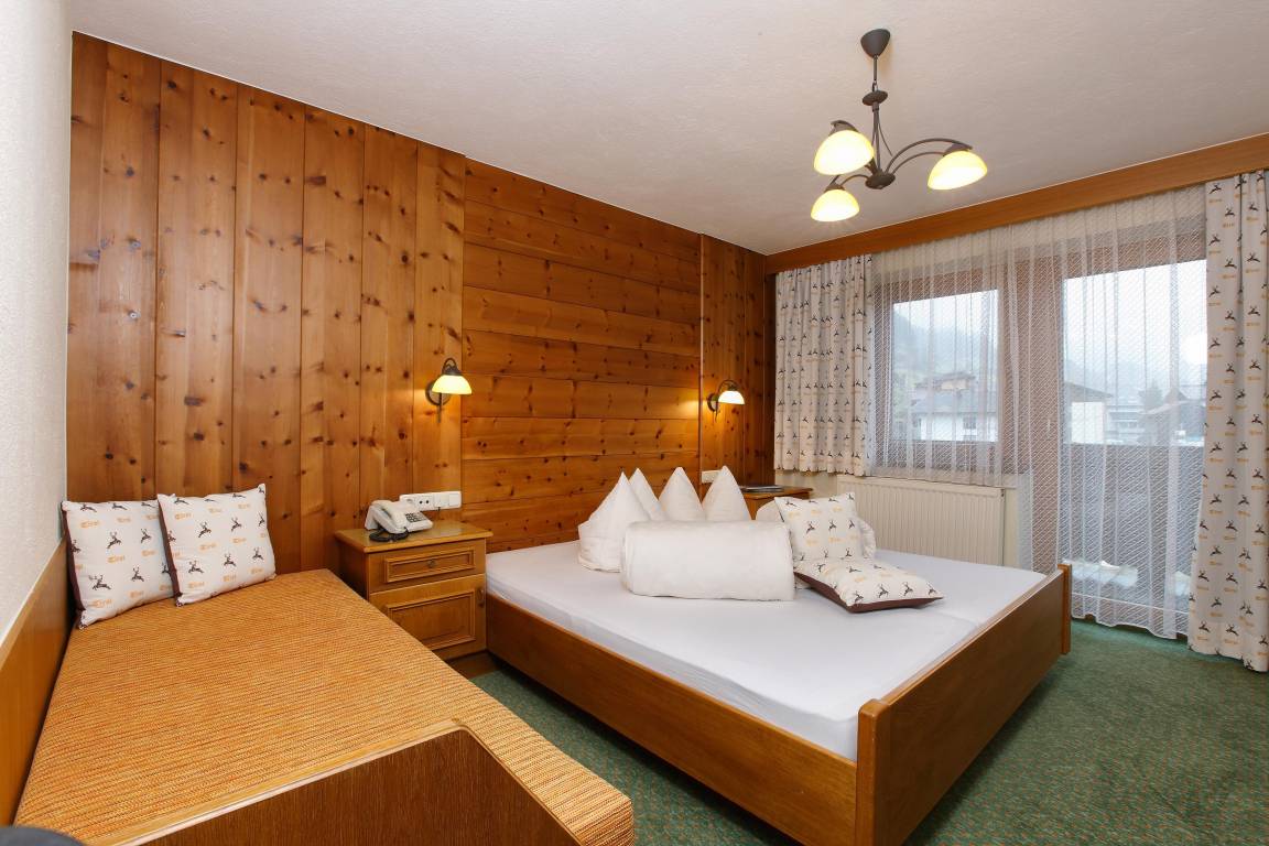 21 M² Hotel ∙ 1 Bedroom ∙ 3 Guests - Hochgurgl