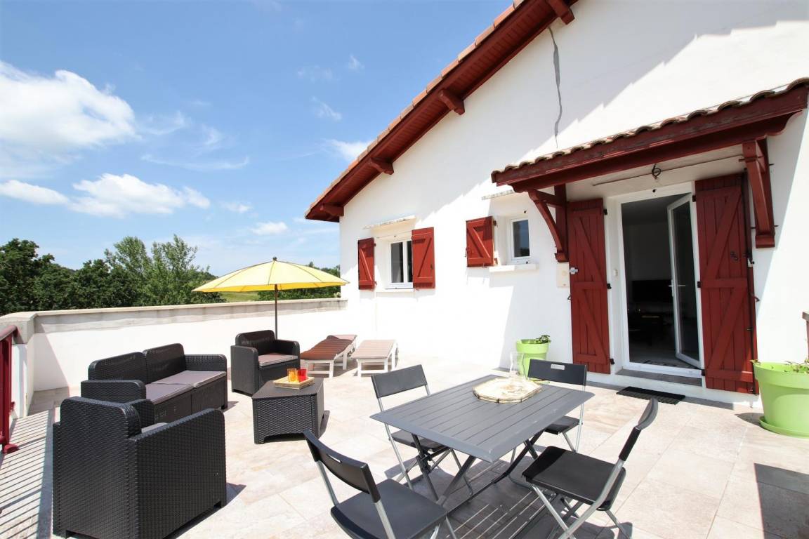 55 M² Gîte ∙ 2 Chambres ∙ 4 Personnes - Urt