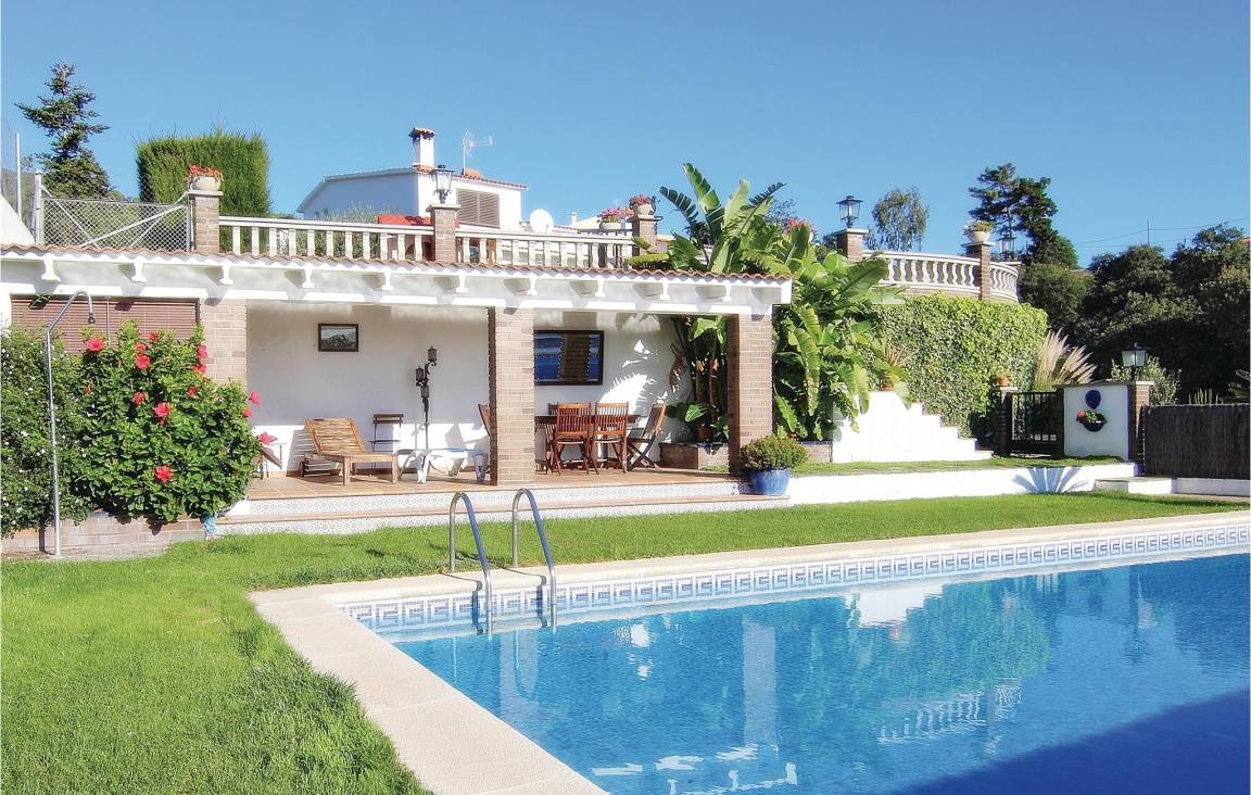 132 M² Maison De Vacances ∙ 3 Chambres ∙ 8 Personnes - Calella
