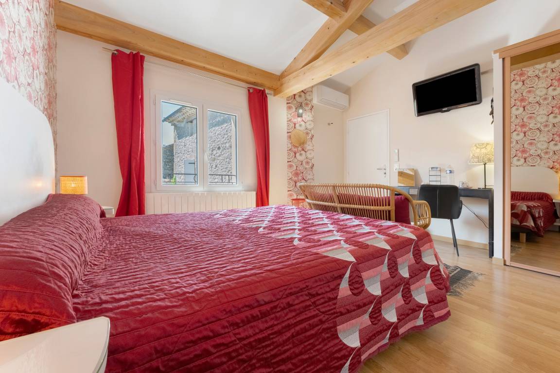 22 M² Chambre D'hôtes ∙ 1 Chambre ∙ 2 Personnes - Bagnols-sur-Cèze