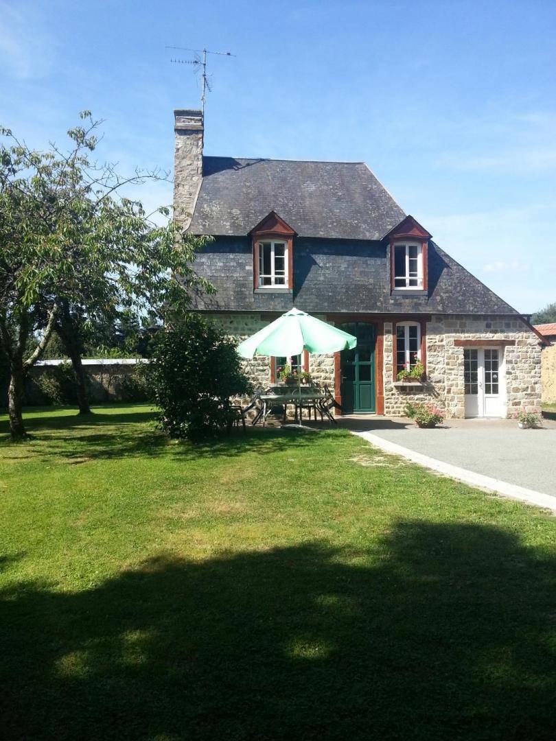 90 M² Gîte ∙ 2 Chambres ∙ 5 Personnes - Manche