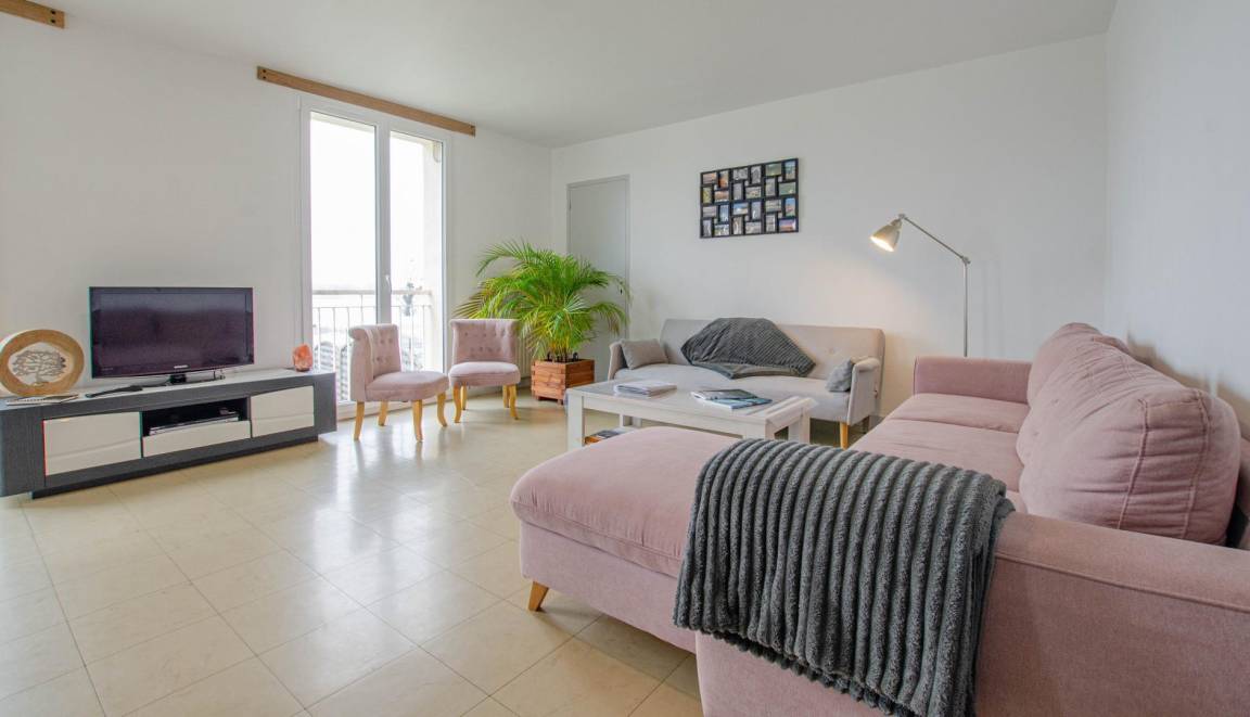 90 M² Gîte ∙ 3 Chambres ∙ 6 Personnes - Aube